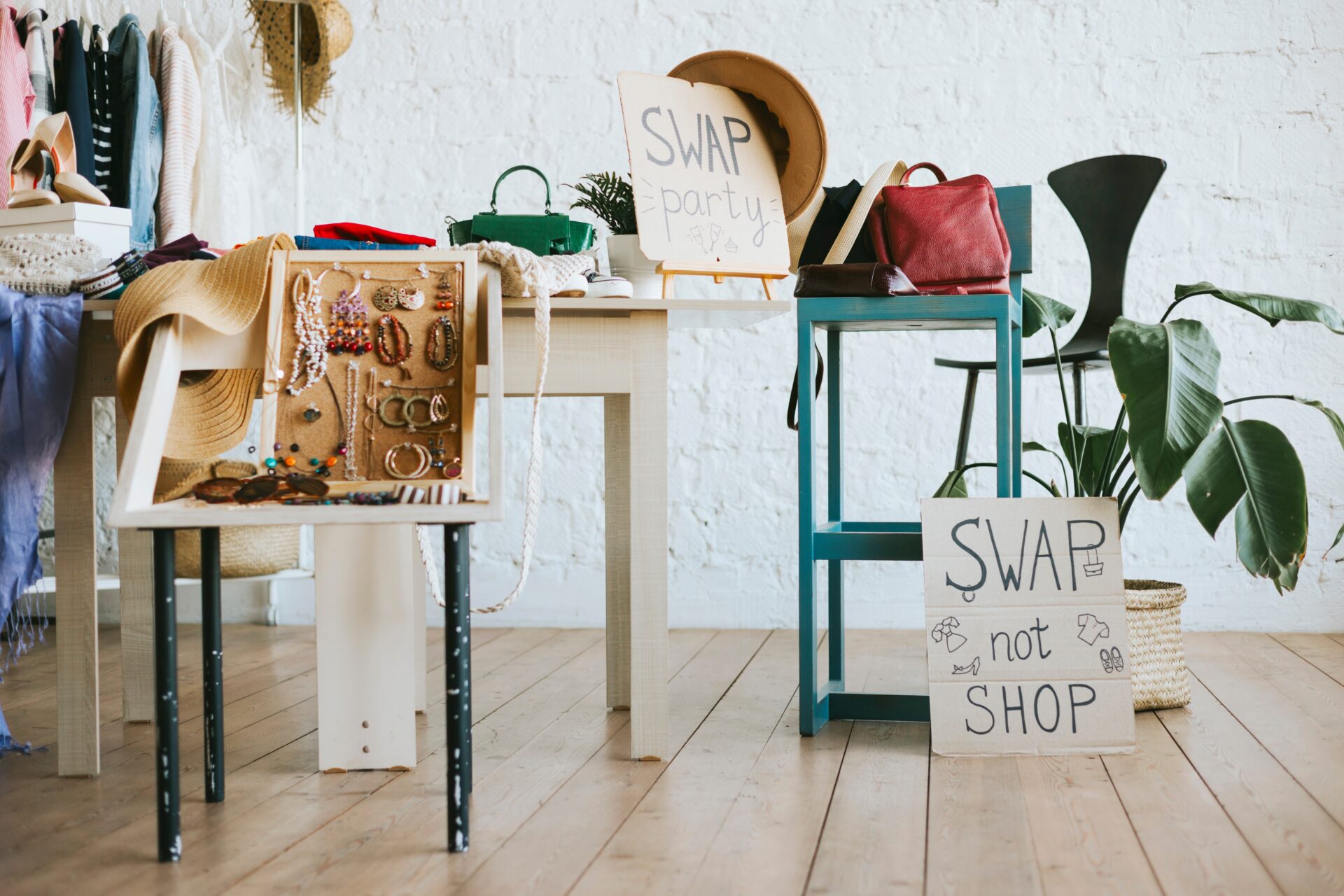 9 Ways To Host The Perfect Clothes Swap Party - The Ethicalist