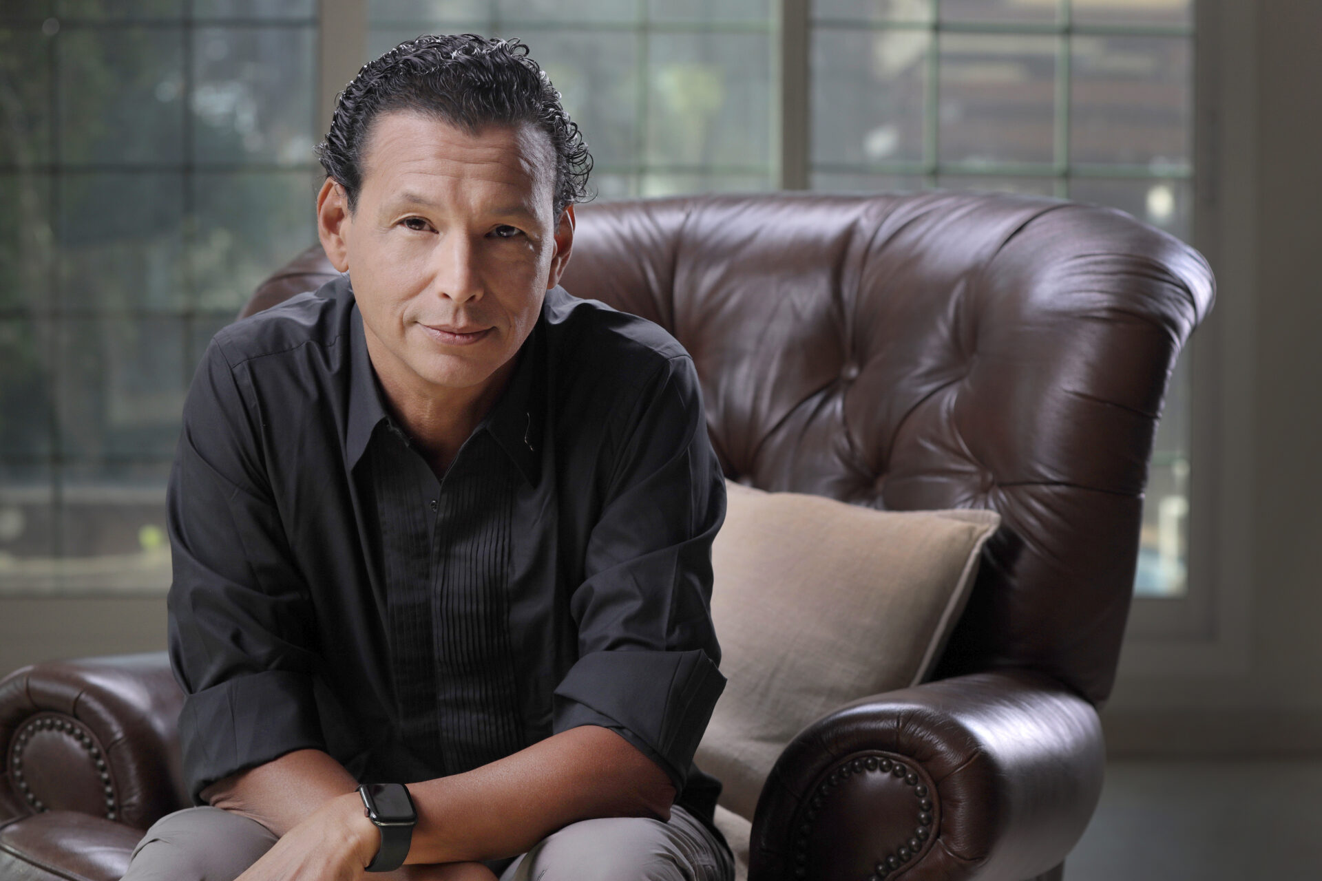 Charming Chef Bobby Chinn Talks Food, TV, And Gimmicks