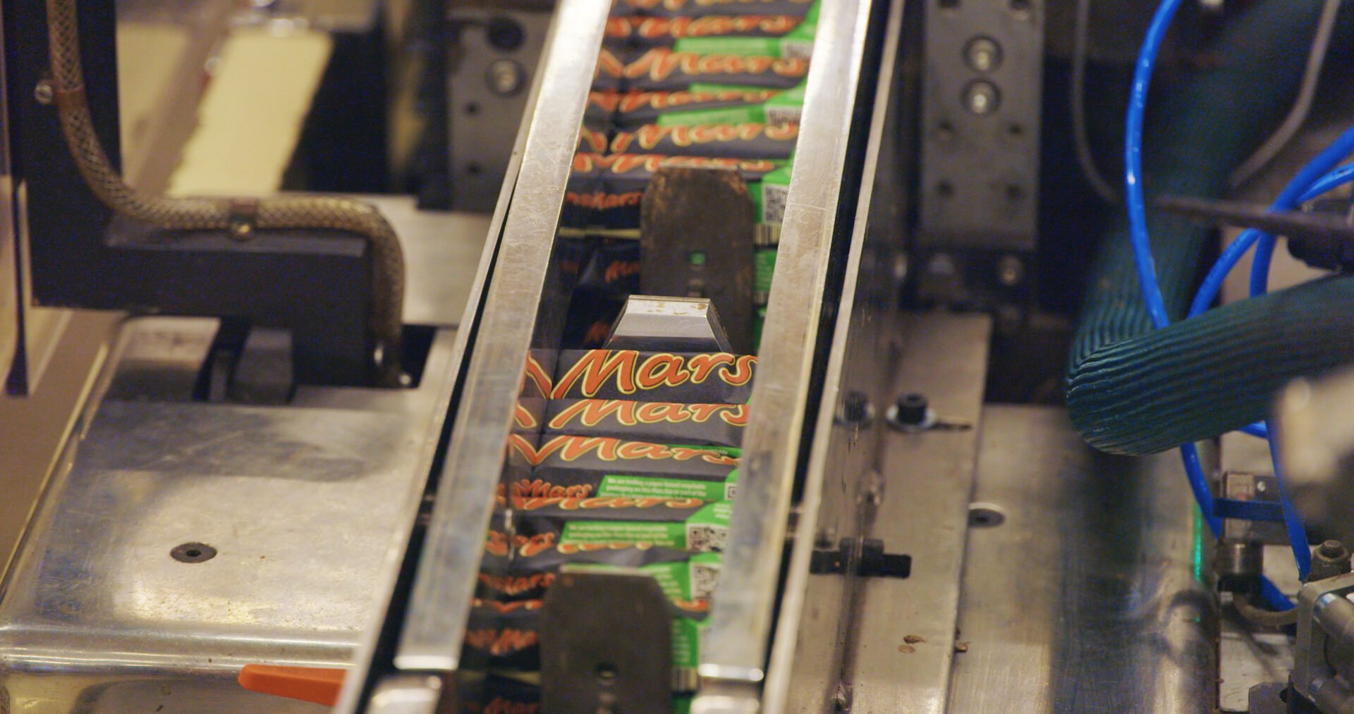 Mars Bars Swap Plastic Packaging For Paper