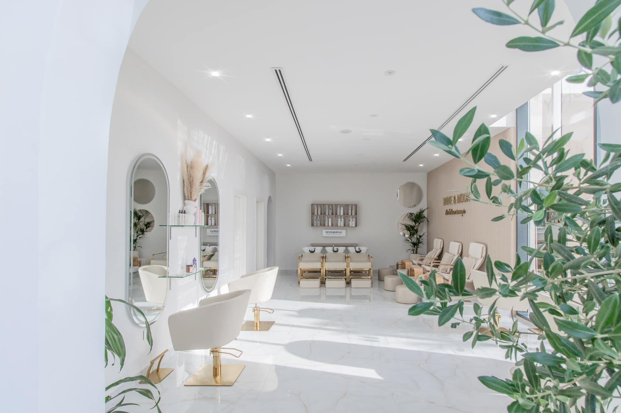 6 Natural Ways To Keep Your Festive Glow… All Year Round