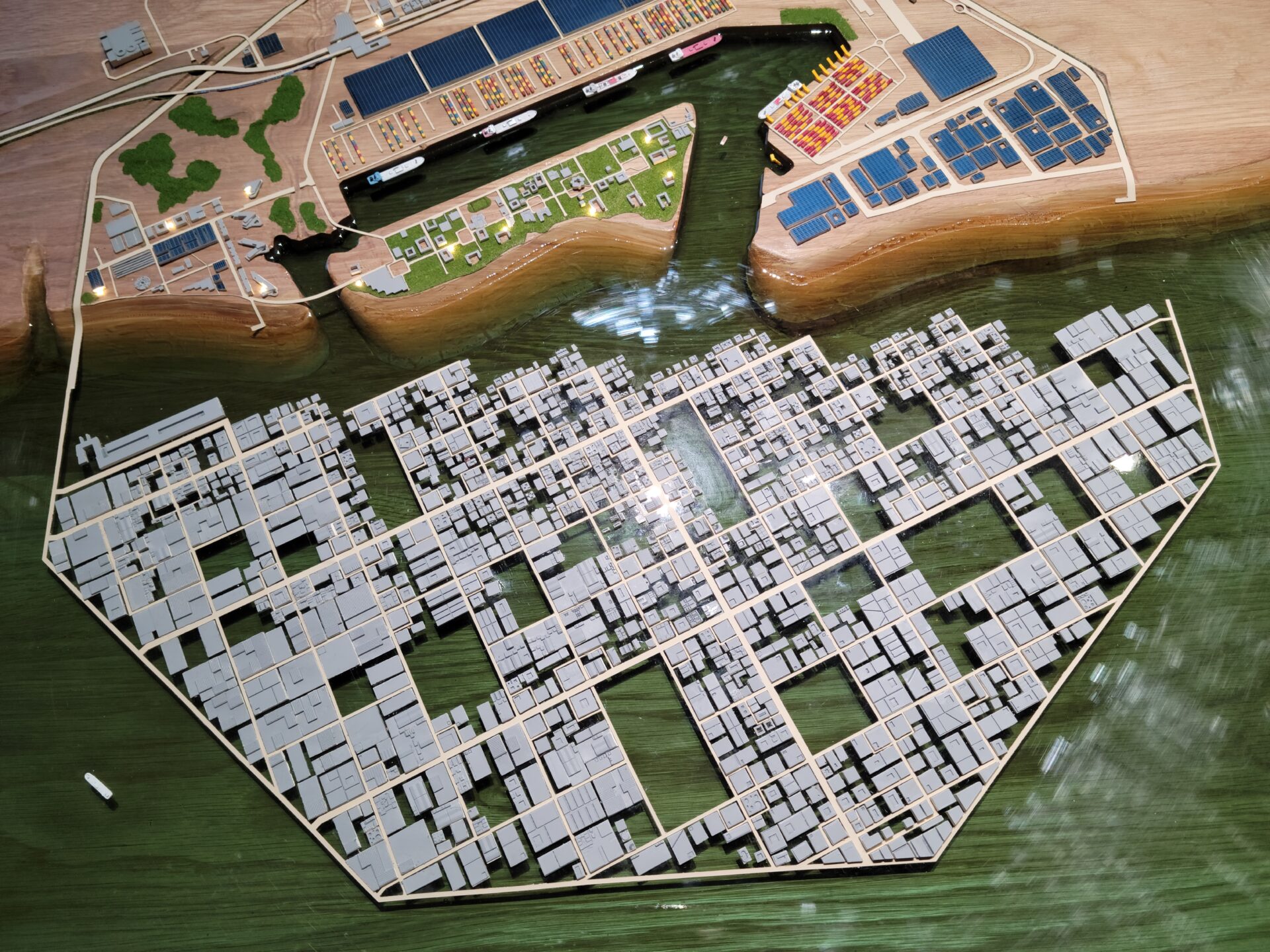 Finding NEOM: The Futuristic Carbon Neutral City